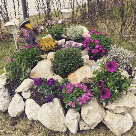 40 Beautiful Front Yard Rock Garden Landscaping Ideas 3 Gardenideazcom