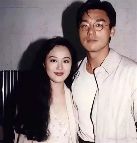 鍾鎮濤和章小蕙離婚24年了，他們的生活差距一目了然 每日頭條