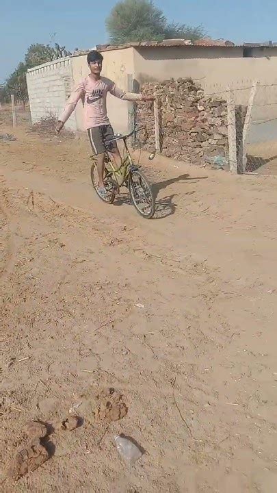 Cycle Stunt Video Cycle Hath Chhod Kar Kaise Chalate 👍👍😱😱😲😲🚲🚲🚲🏍️🏍️