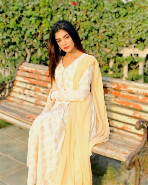 Latest Bridal Shoot Featuring Laiba Khan Reviewit Pk