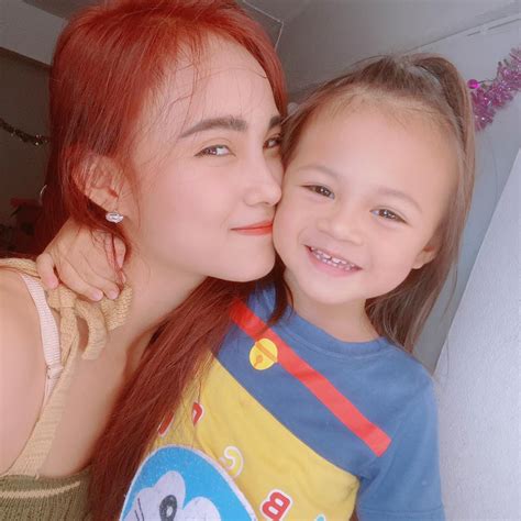 Single Mom ขายทุกอย่าง Bangkok