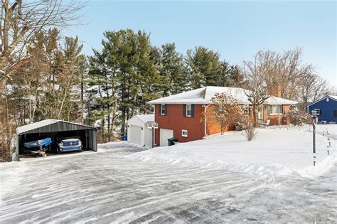 207 Floral Hill Dr South Strabane Pa 15301 Mls 1685978 Coldwell