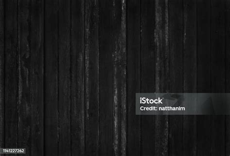 검은 나무 벽 배경 디자인 예술 작품에 대 한 오래 된 자연 패턴과 어두운 나무 껍질 나무의 질감 곡물 목재의 평면도 검은색에 대한 스톡 사진 및 기타 이미지 Istock