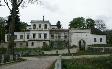 Pałac Deskurów Przewodnik Dioblina
