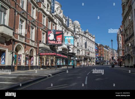 Londons Normally Busy Tourist Hotspots Are Empty Today Except For