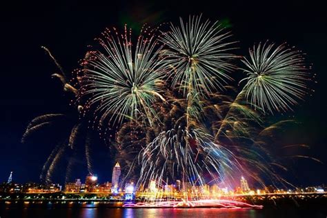 「2019大稻埕情人節」480秒煙火秀搶先看 還有月老駐守開放求愛 Ettoday旅遊雲 Ettoday新聞雲