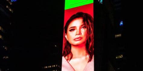 Deretan Artis Tanah Air Ini Wajahnya Pernah Terpajang Di Time Square NY