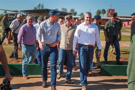 Mario Abdo Benítez Y Santiago Peña Visitan La Base Del Codi En