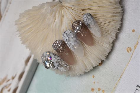 진주와 다이아몬드 네일 아트 작품 전시 매트 매트 효과 네일 아트 배경 일러스트 및 사진 무료 다운로드 Pngtree