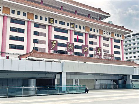 下周一有望全面通關 跨境生預約配額 昨搶先來港復課