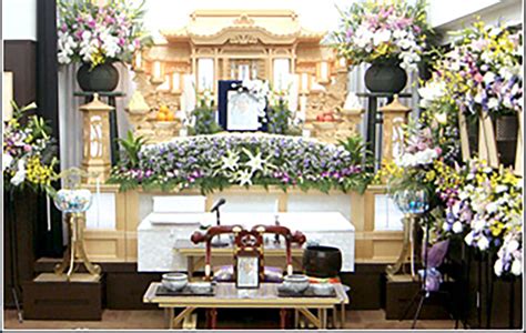 花祭壇について：祭壇例｜【公式】家族葬のルミーナ 兵庫・京都・石川のご葬儀
