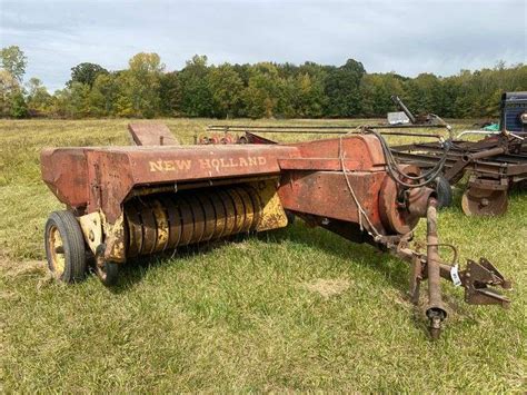 New Holland 268 Square Baler Ser No 20916 Pto 15 Tires Rough