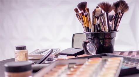 7 Secret Beauty Tips That Will Make You A Star - Search Frog