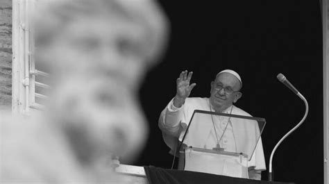 Стала известна причина смерти Папы Римского Франциска