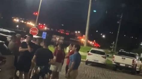 Caos Várias pessoas estão presas em Lajes