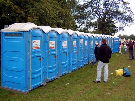 Woodstock 99 Behind The Scenes Of How It Went Off The Rails