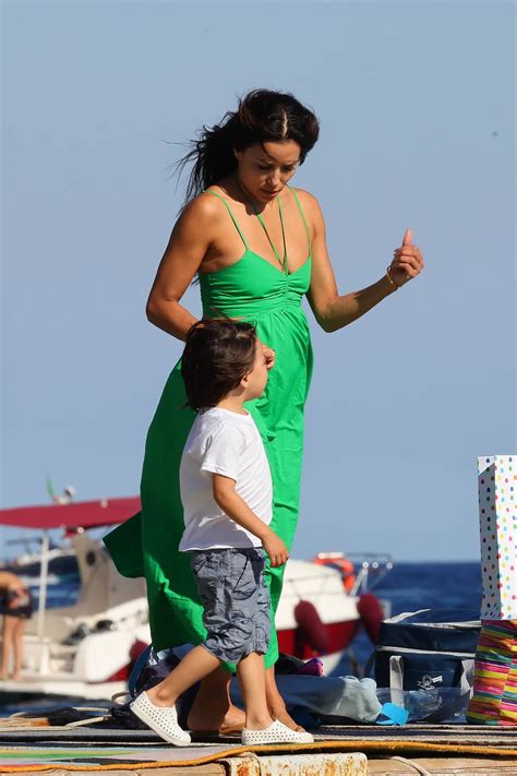Las Vacaciones De Leonardo Dicaprio En Saint Tropez El Paseo De Emily