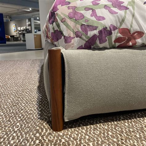 Cassina Bio Mbo Bed 180x210 Showroommodellennl