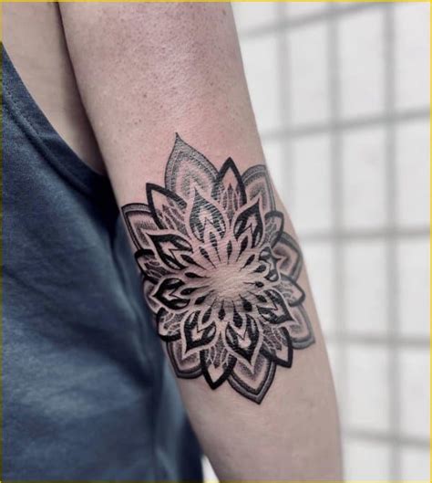 Elbow Tattoos 50 Dazzling Elbow Tattoo Designs You Wish To Have