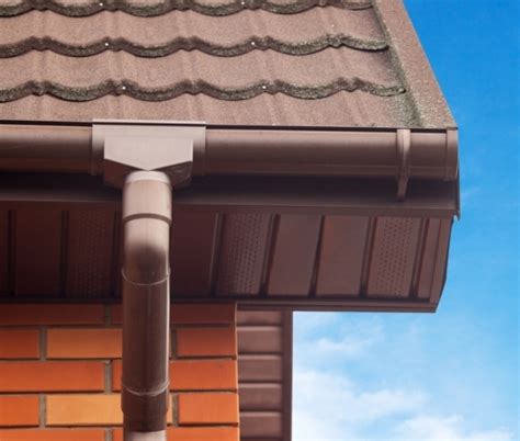Tout savoir sur le débord de toit prix installation notre guide