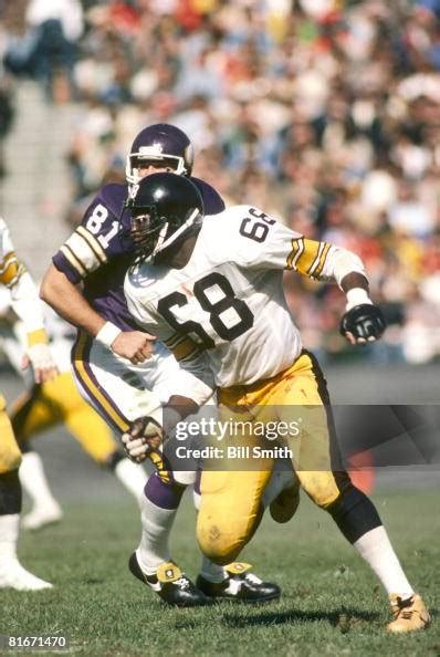 Pittsburgh Steelers Defensive End L C Greenwood Beats Minnesota