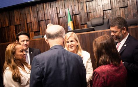 Alerj aprova atendimento preferencial à advocacia