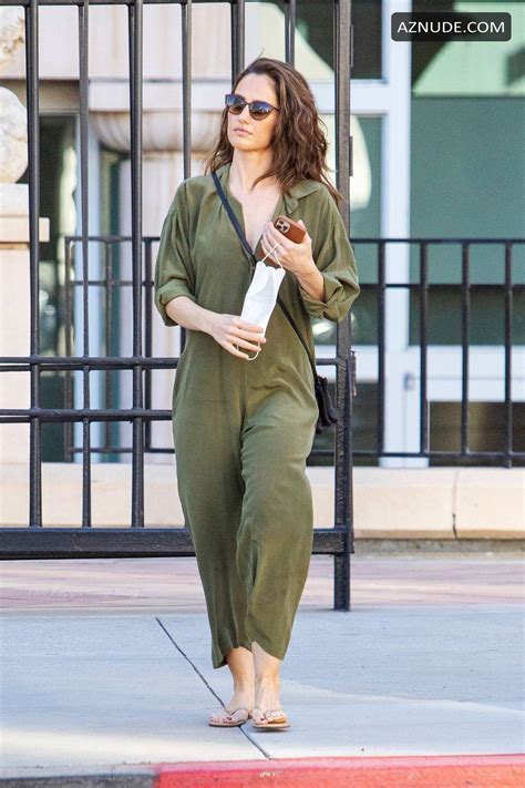 Minka Kelly Steps Out In Los Angeles After Boyfriend Trevor Noah Purchased A Million Bel