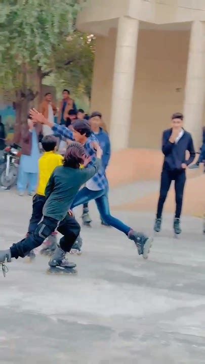 Funny 😂 Shortsvideo Skating Dskating Publicreactionskating