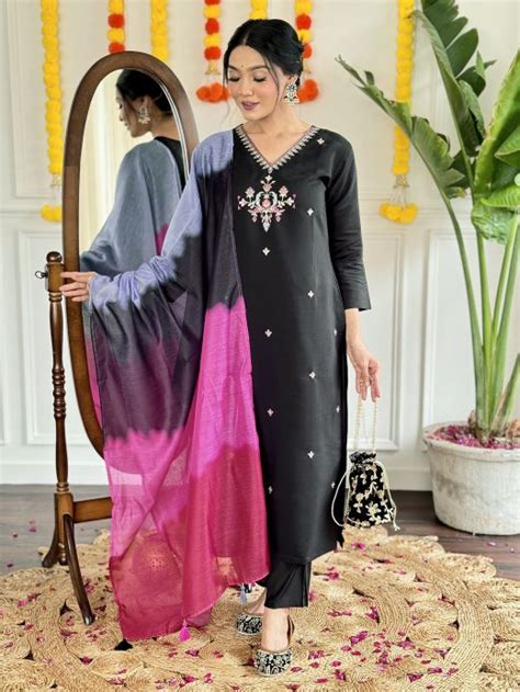 Buy Black Embroidered Georgette Party Wear Salwar Kameez From Ethnic Plus