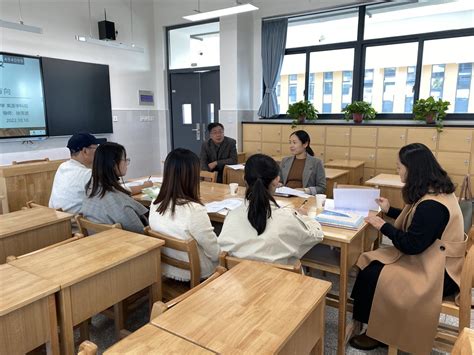 名师导教明方向，成长规划向未来 ——我校英语组开展第一次名师导师活动 队伍建设 常州市正行中学