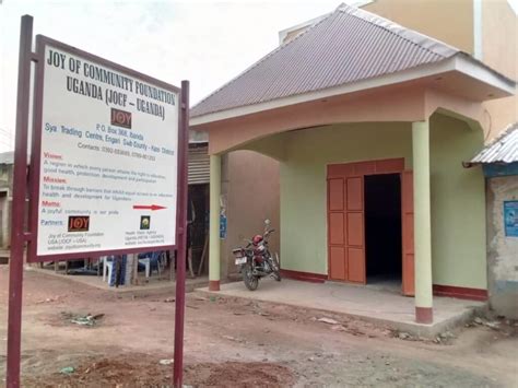 Provide Reusable Menstrual Kits To Girls In Uganda Globalgiving