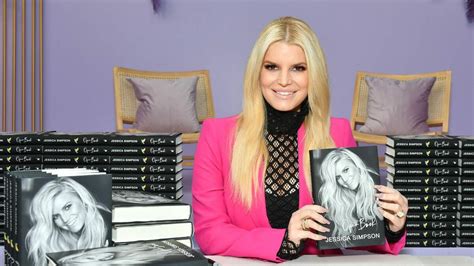 Lookin At Girlzzz Jessica Simpson Peeing On Set Britney Megan Fox 945 The Buzz