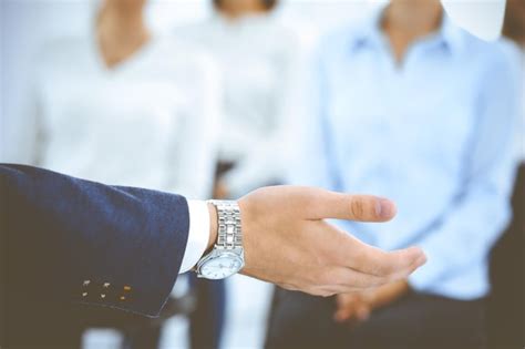 Premium Photo Business Man Making Presentation To Group Of People