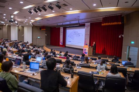 Tagtoo 微軟又再度掀起科技圈風暴，copilot將成為最強大的ai助手 微軟旗下的github近期發佈了copilot X，代碼編輯界面結合了gpt 4的聊天功能。這對所有軟體開發