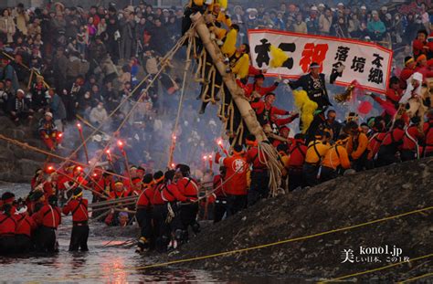長野県諏訪市 「御柱祭」は7年に一度の日本三大奇祭（その2上社川越し） 美しい日本、この一枚。