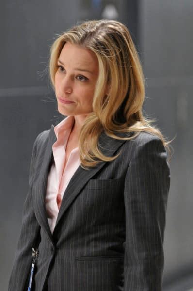 Covert Affairs Series Premiere Review The Blind Leading The Blonde Tv Fanatic