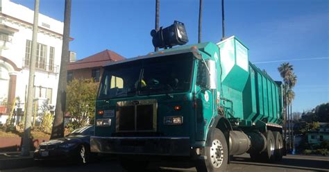 La Policy On Breaks For Trash Truck Drivers Could Prove Costly Los