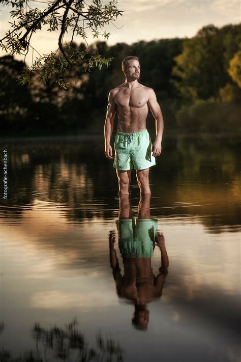 Benjamin R Amaze Models
