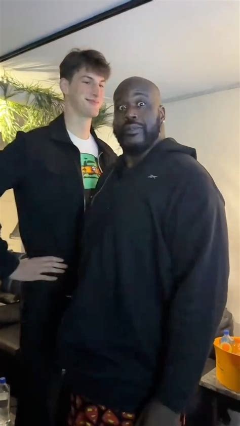 Floridas 7 Foot 9 Center Meets Shaq In Epic Video Pick On Someone