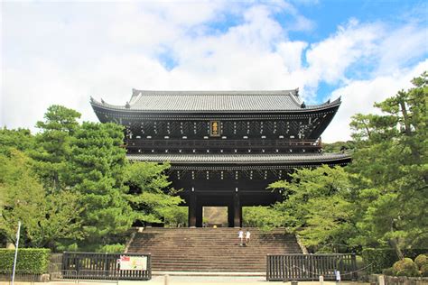 現地レポ知恩院の紅葉紅葉の見頃見どころライトアップ情報 京都の紅葉ガイド