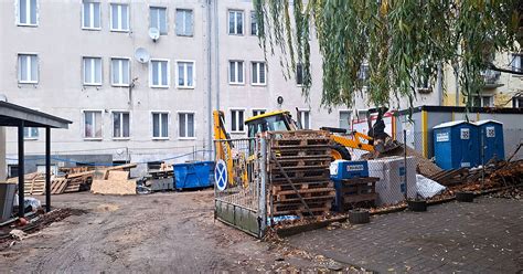 Śmieciowy Problem Mieszkańców Kamienicy Na Olsztyńskim Zatorzu Radio Olsztyn