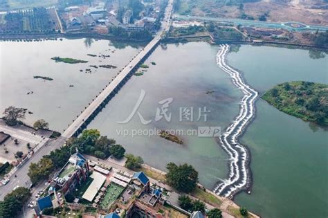 四川邛崃：老南桥配图 人民图片网