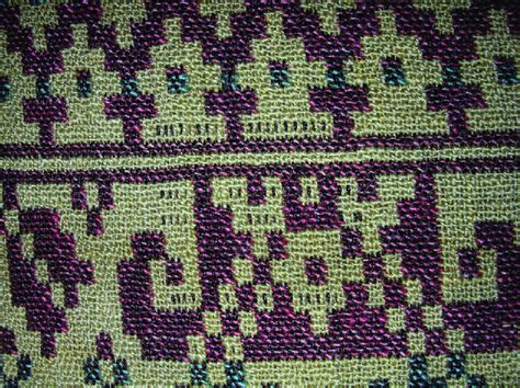 Typical Shedding Errors Errant Warps From The Dark Layer Reflect The