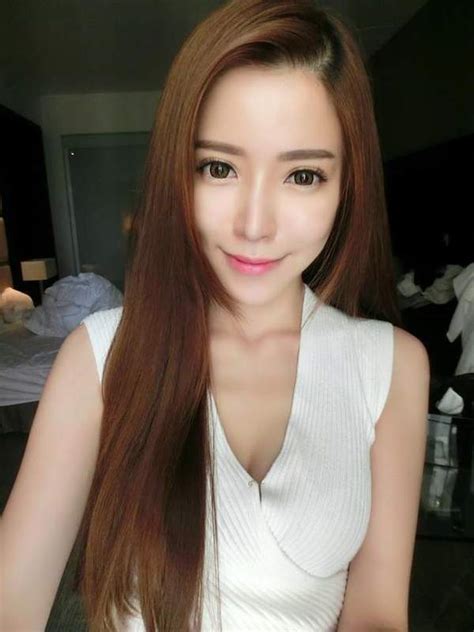 马来西亚美女设计师私房照 妹子肤白貌美，女神范十足新浪游戏手机新浪网