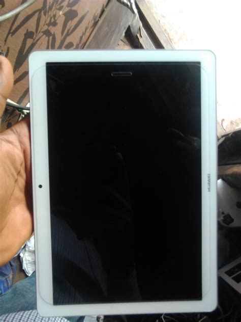 Huawei Mate Ags-lo9 Super Clean - Phones - Nigeria