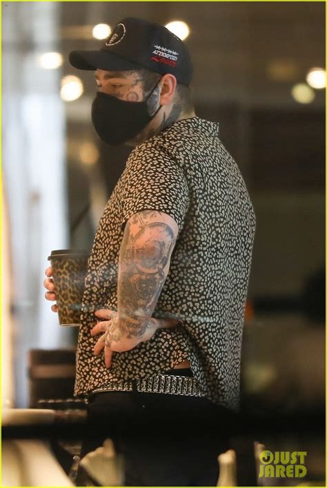Photo Post Malone Sends Custom Crocs Students At High School 04