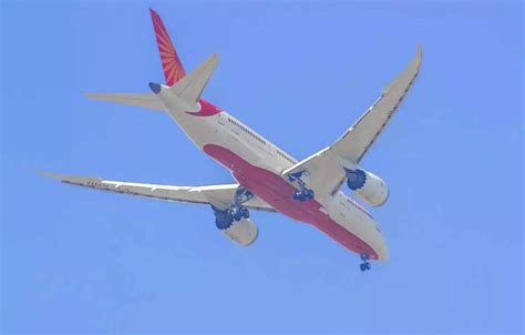 Air India Pilots Seek Ratan Tata Intervention In Salary Structure Issue