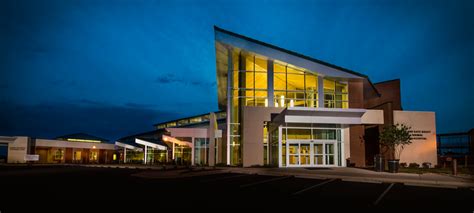 Meet The Dean College Of Veterinary Medicine At Auburn University