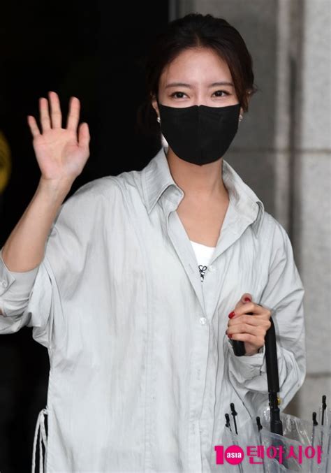 Ten 포토 이세영 마스크 넘어 이쁨 텐아시아