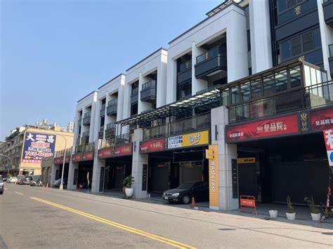 高雄市鳳山區鳳甲路透天厝鳳甲路鳳山皇品院金店面一樓淳翎 房屋出租 樂屋網